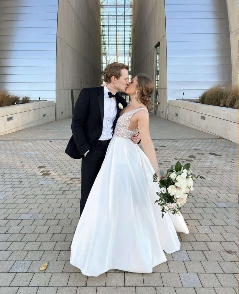 Lindsay Kooser - Veil Events